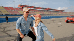 Cute Couples GIFs | GIFDB.com