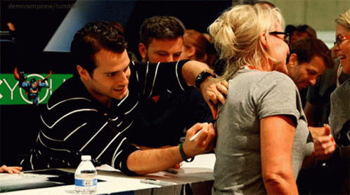 Actor Henry Cavill Signing Autograph GIF | GIFDB.com