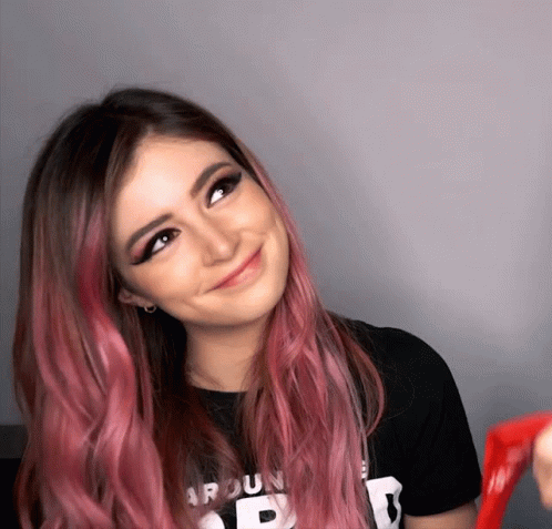 Batting Eyelashes Chrissy Costanza GIF | GIFDB.com