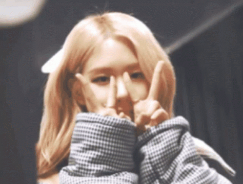 Blackpink Rose Double Peace Sign GIF | GIFDB.com