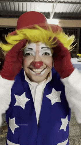 Clown Peek A Boo GIF | GIFDB.com