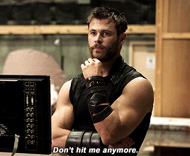 Cute Chris Hemsworth Thor GIF | GIFDB.com