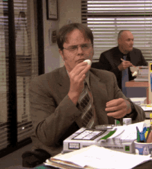Dwight Schrute Eating Egg GIF | GIFDB.com