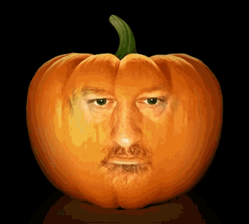 Funny Halloween Pumpkin Kiss Blink GIF | GIFDB.com