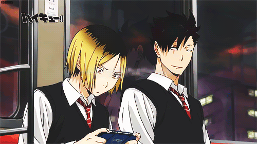 Kenma Kuroo Train Haikyuu GIF | GIFDB.com