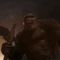 King Kong Displaying His Catch Roaring Forcefully GIF | GIFDB.com
