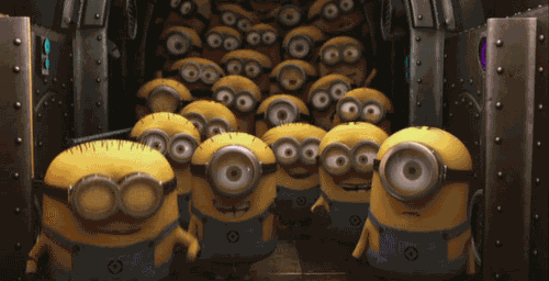 Minions Wave At The Back GIF | GIFDB.com