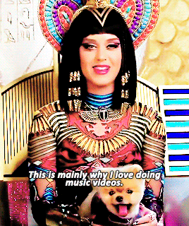 Pretty Katy Perry Egyptian Costume GIF | GIFDB.com