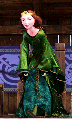 Queen Elinor Disney Princess Walk GIF | GIFDB.com