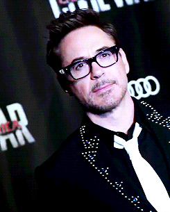 Robert Downey Jr Smile GIF | GIFDB.com