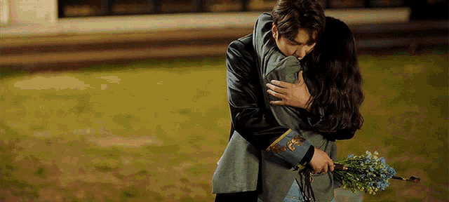Romantic Hug Lee Min-ho Kim Go-eun King Eternal Monarch GIF | GIFDB.com