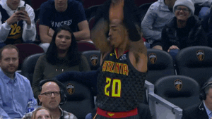 Vince Carter Teammate Tapping Back GIF | GIFDB.com