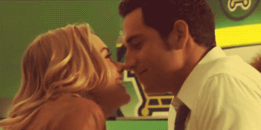 Yvonne Strahovski Dancando Gif