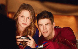Barry Allen Supergirl Kara Play Station Game GIF | GIFDB.com