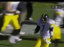 Ben Roethlisberger Running GIF | GIFDB.com