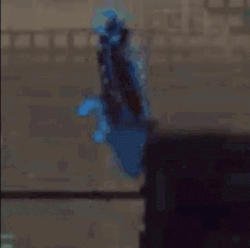 Blue Lizard Dancing Energetically GIF | GIFDB.com