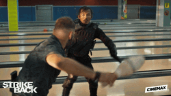 Bowling Pin Fighting Attack GIF | GIFDB.com
