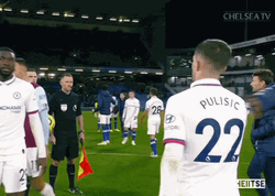 Christian Pulisic Receiving Ball White Jersey GIF | GIFDB.com