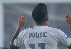 Christian Pulisic Thankful Pointing Upward GIF | GIFDB.com