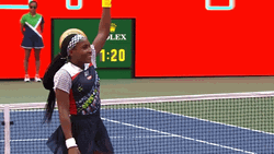 Coco Gauff Waving Us Open 2022 GIF | GIFDB.com