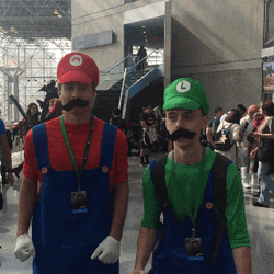 Costplay Dancing Luigi And Mario Jump GIF | GIFDB.com