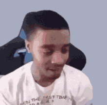 Drunk Man Looking At Damn Daniel GIF | GIFDB.com