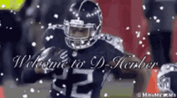 Derrick Henry Stiff Arm Will Never Stops GIF | GIFDB.com