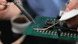 Electronics GIFs | GIFDB.com
