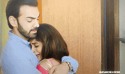 Couple Hug GIFs | GIFDB.com