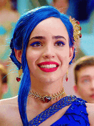 Evie Descendants GIFs | GIFDB.com