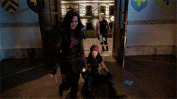 Evie Descendants Jay Head Pat GIF | GIFDB.com