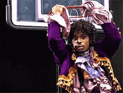 Game Blouses GIFs | GIFDB.com