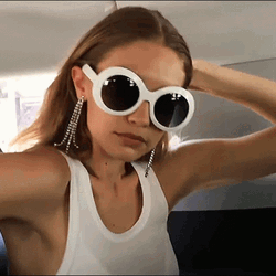 Gigi Hadid Lovely Laugh GIF | GIFDB.com