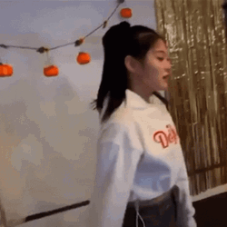 Girl Dancing Drunk Meme GIF | GIFDB.com