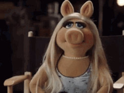 Gorgeous Blonde Miss Piggy GIF | GIFDB.com