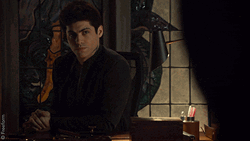 Handsome Matthew Daddario GIF | GIFDB.com