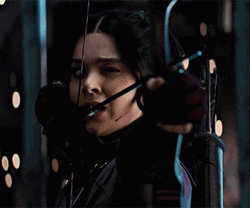 Hawkeye Kate Bishop Shooting Arrow GIF | GIFDB.com