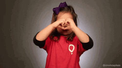 Heart Hands 498 X 280 Gif GIF | GIFDB.com