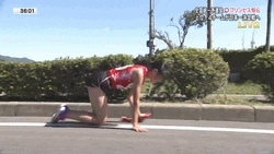 Japanese Marathon Crawls GIF | GIFDB.com