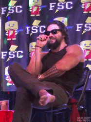 Jason Momoa GIFs | GIFDB.com