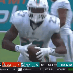 Jeff Wilson On Football Kickoff GIF | GIFDB.com