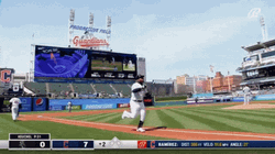 Jose Ramirez Running GIF | GIFDB.com