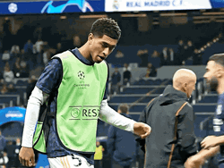 Jude Bellingham Arrogant Walk GIF | GIFDB.com