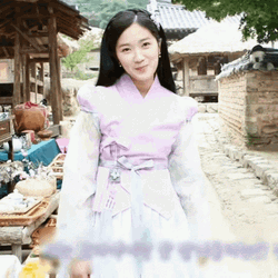 Kim Hyeyoon Sensible Chuckle GIF | GIFDB.com