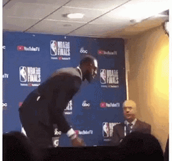Lebron James Sorri Gif Positive Attitude Lebron James Nba GIF