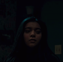 Light Bulb Idea Smirk GIF | GIFDB.com