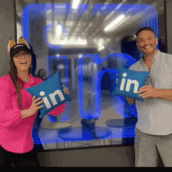 Linkedin Banner GIF | GIFDB.com