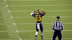 Michigan Wolverines Player Jumping GIF | GIFDB.com