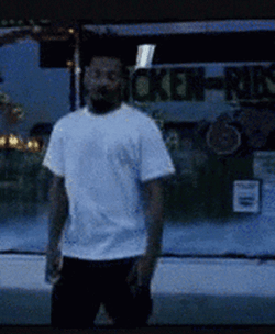 Mike Epps Legs Moving GIF | GIFDB.com