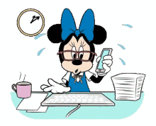 Minnie Mouse Busy GIF | GIFDB.com